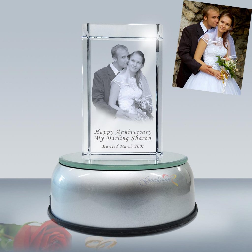 2D 3D Photo Crystal – Goodcount 3D Crystal Etching Gift & Award